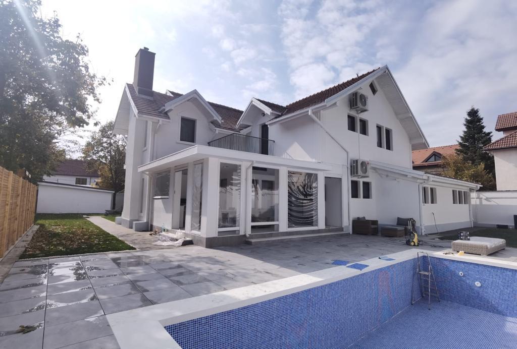 VILA SPECTACULOASA CU PISCINA SI GRADINA 1000 MP IANCU NICOLAE/PADURE ...
